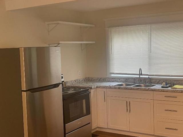 1 Br, 1 bath, Condo 123 E Main St