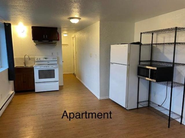 1 Br, 1 bath, Condo 123 Moore Rd