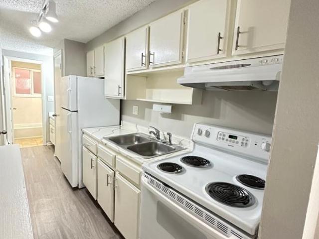 1 Br, 1 bath, Condo 1245 N Lafayette Street