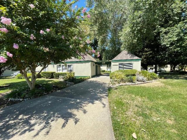1 Br, 1 bath, Condo 1241 Morse Ave