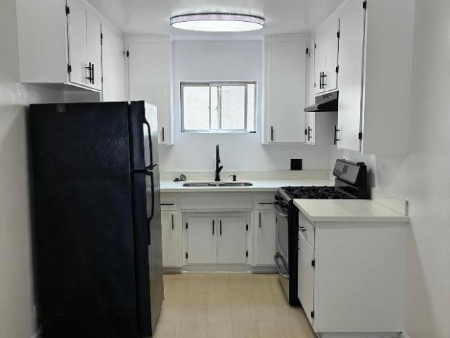 1 Br, 1 bath, Condo 1250 N Kingsley Dr
