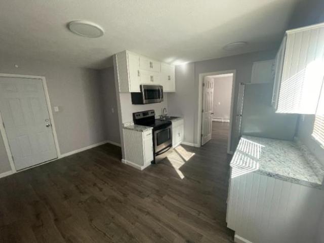 1 Br, 1 bath, Condo 125 Charmony Frontage Rd