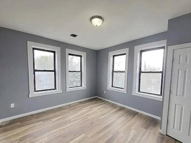 1 Br, 1 bath, Condo 125 Osborne Ter