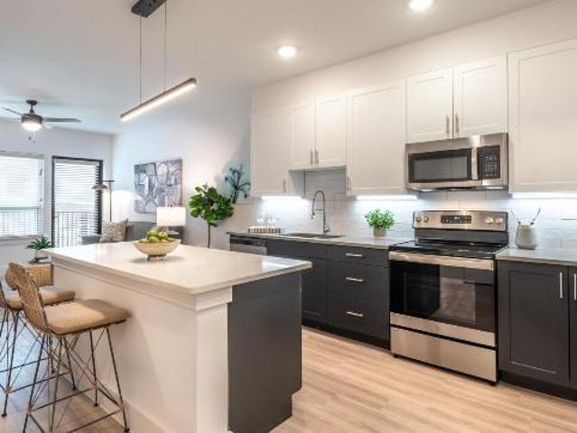 1 Br, 1 bath, Condo 125 North Main Street