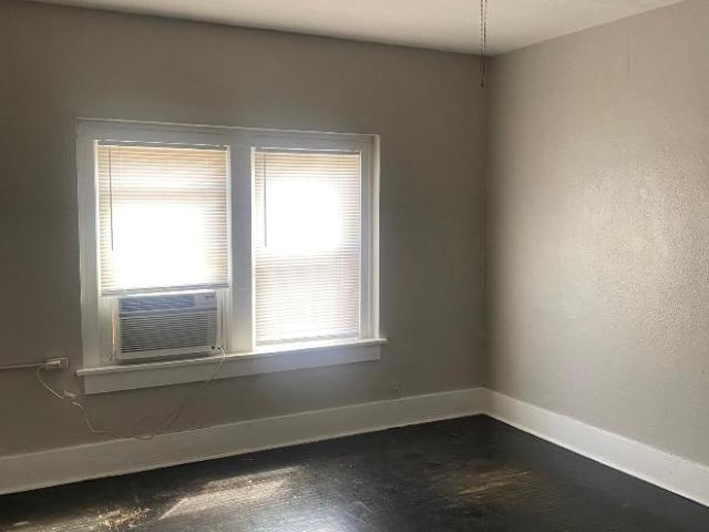 1 Br, 1 bath, Condo 125 S Seneca St