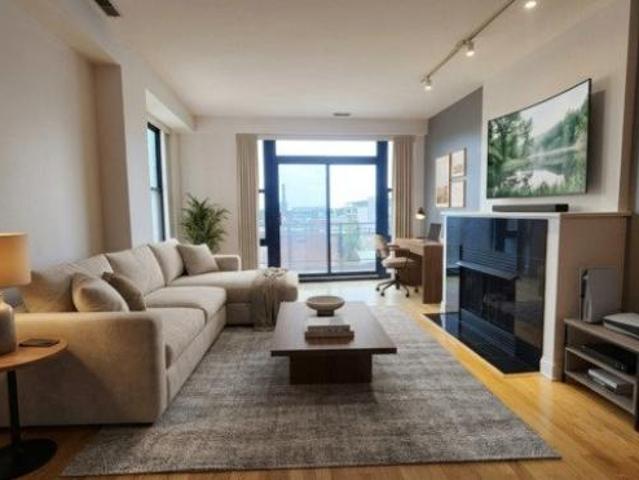 1 Br, 1 bath, Condo 1260 W Washington