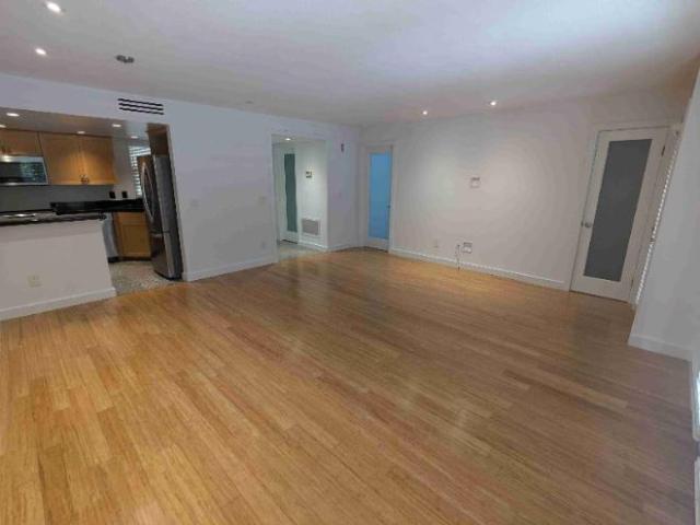 1 Br, 1 bath, Condo 1270 Cleveland Ave