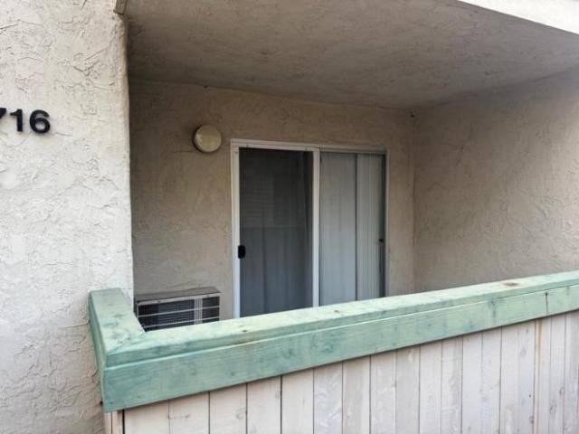 1 Br, 1 bath, Condo 12716 Lakeshore Dr