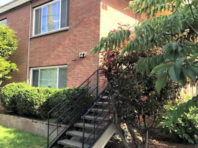 1 Br, 1 bath, Condo 127 NW Bowdoin Pl