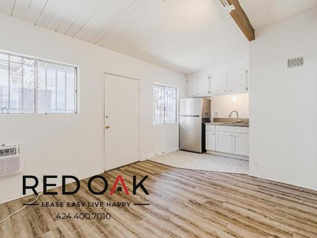 1 Br, 1 bath, Condo 128 S Normandie