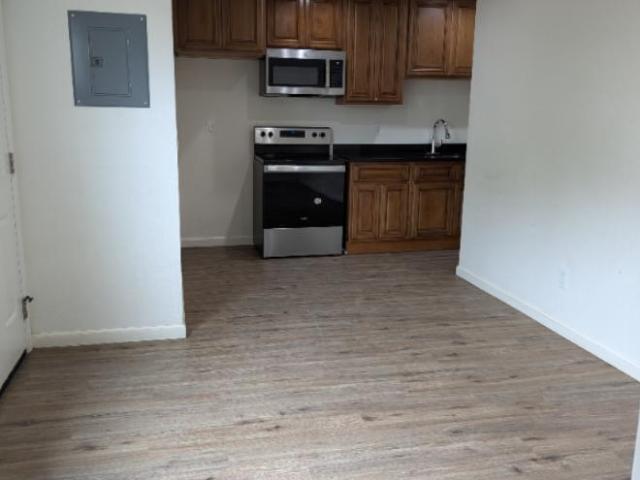1 Br, 1 bath, Condo 129 6th Street