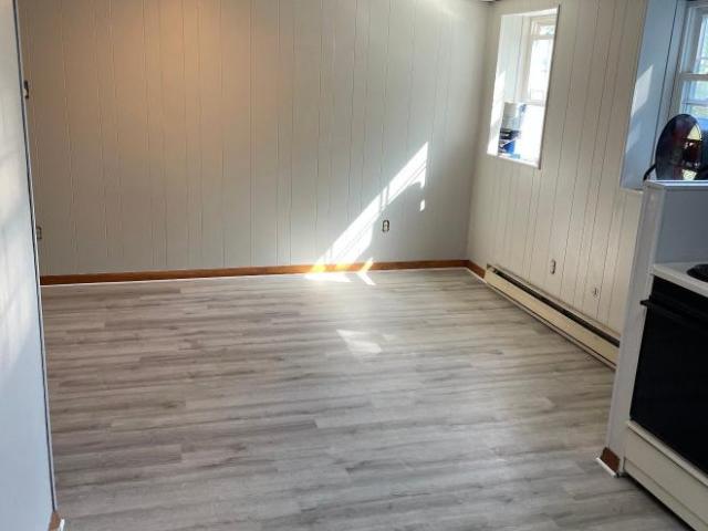 1 Br, 1 bath, Condo 129 Sterling Rd