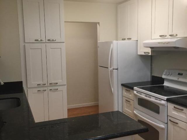 1 Br, 1 bath, Condo 1305 Boulevard Way