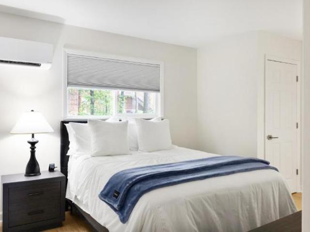 1 Br, 1 bath, Condo 1309 Hudson Ave