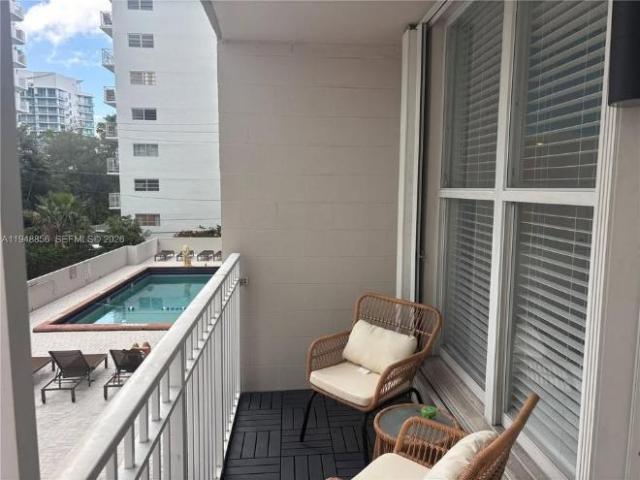 1 Br, 1 bath, Condo 1300 Lincoln Rd