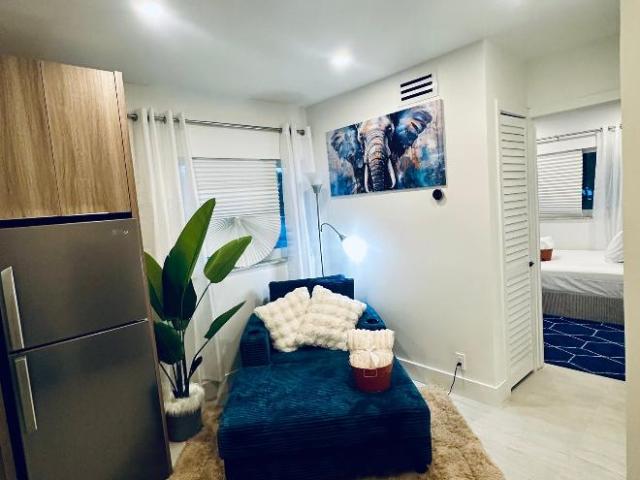 1 Br, 1 bath, Condo 1301 NE 13th Ave