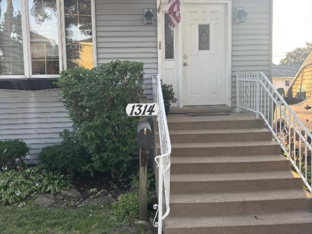 1 Br, 1 bath, Condo 1314N 21st Ave