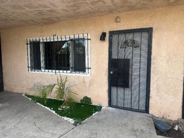 1 Br, 1 bath, Condo 1317 W 97th St