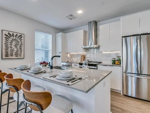 1 Br, 1 bath, Condo 13100 Noel Rd
