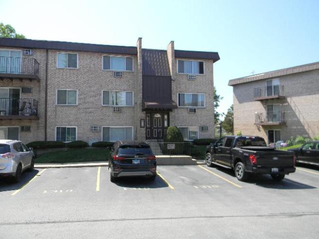 1 Br, 1 bath, Condo 1310 Sir Galahad