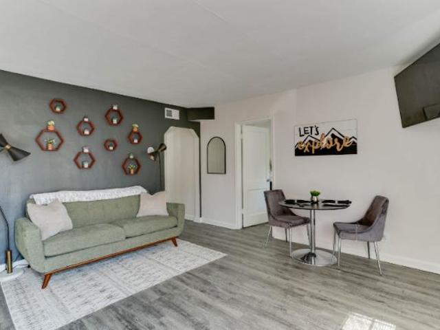 1 Br, 1 bath, Condo 1324 Hillside Ave