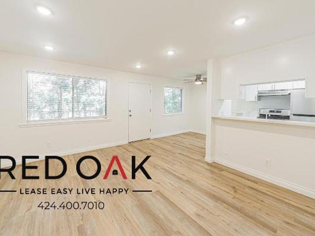 1 Br, 1 bath, Condo 13259 Vanowen St