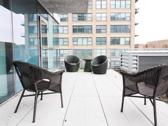 1 Br, 1 bath, Condo 1323 S Wabash St