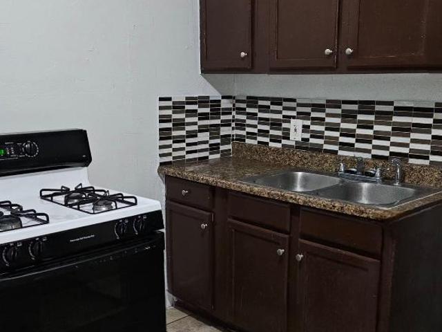 1 Br, 1 bath, Condo 1333 West Taylor Street