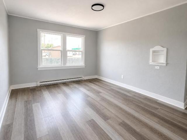 1 Br, 1 bath, Condo 133 N Monroe St
