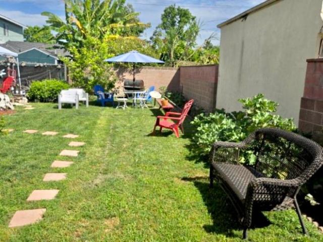 1 Br, 1 bath, Condo 1345 E 56th St