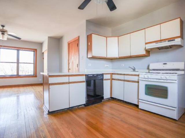 1 Br, 1 bath, Condo 1348 Foster