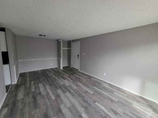 1 Br, 1 bath, Condo 13420 Euclid Ave