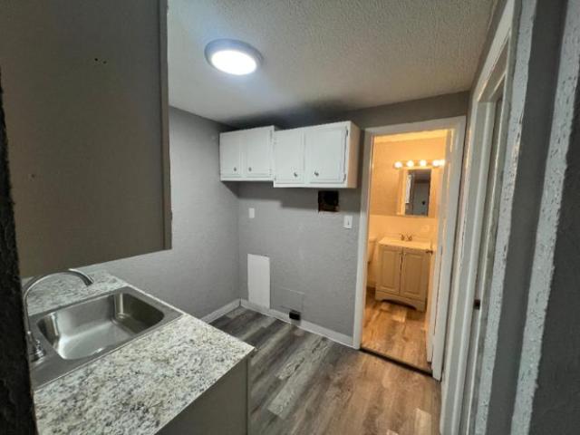 1 Br, 1 bath, Condo 13430 Euclid Ave