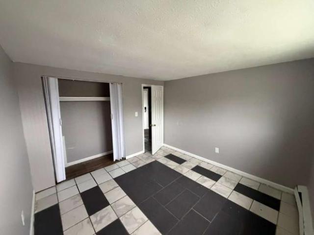 1 Br, 1 bath, Condo 13540 Superior Rd