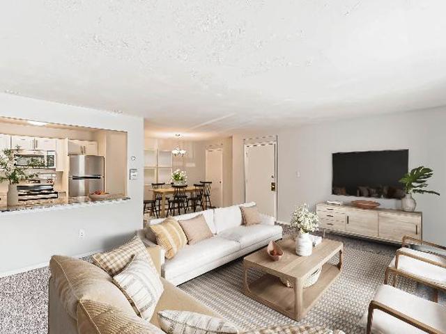 1 Br, 1 bath, Condo 135 E Main St