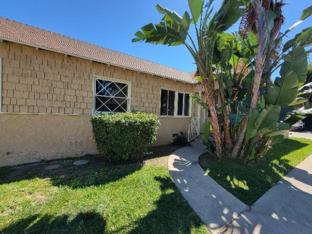 1 Br, 1 bath, Condo 13626 1/2 Leadwell St