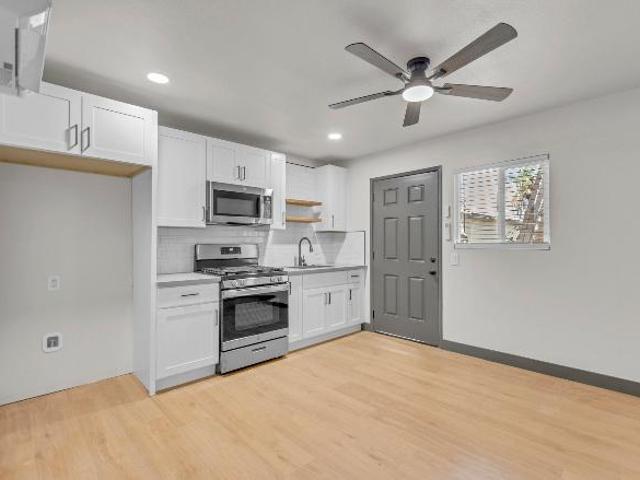1 Br, 1 bath, Condo 13754 Rosedale Hwy