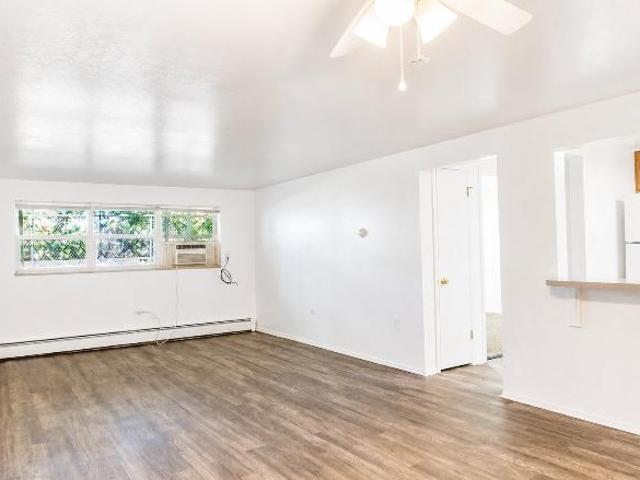 1 Br, 1 bath, Condo 1375 Everett Court