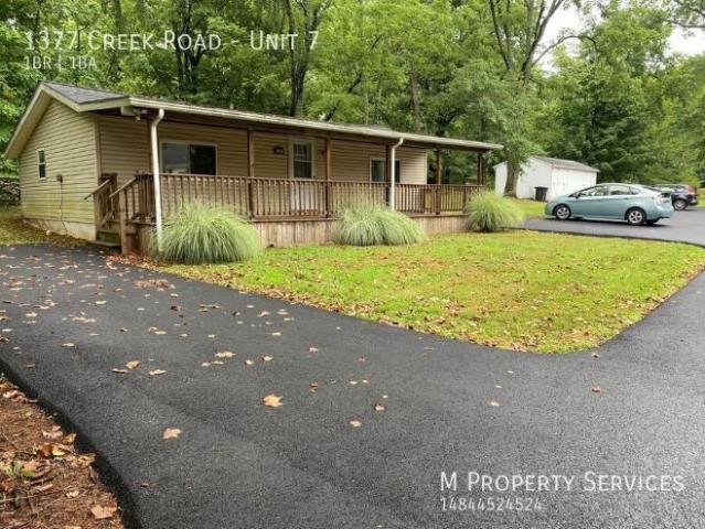 1 Br, 1 bath, Condo 1377 Creek Road