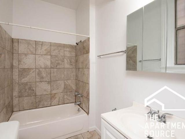 1 Br, 1 bath, Condo 1371 West Estes Ave