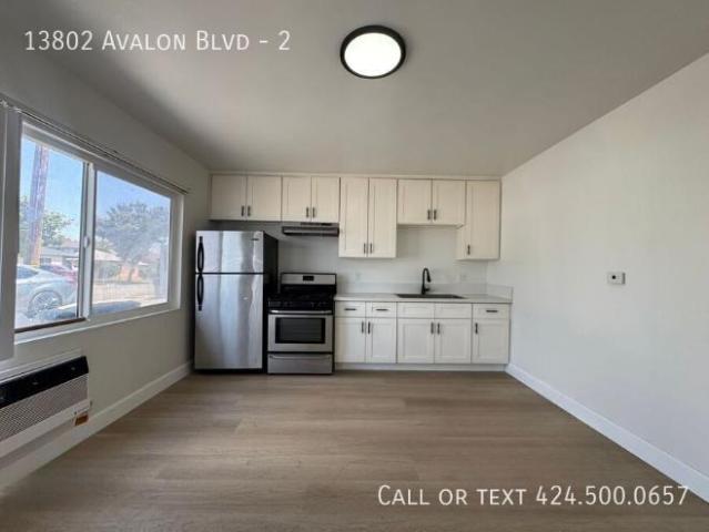 1 Br, 1 bath, Condo 13802 Avalon Blvd