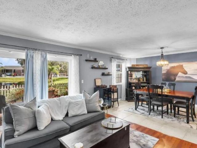 1 Br, 1 bath, Condo 13831 Orange Sunset