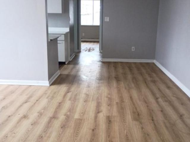 1 Br, 1 bath, Condo 13945 Superior Road