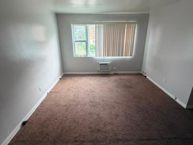 1 Br, 1 bath, Condo 13984 Superior Rd