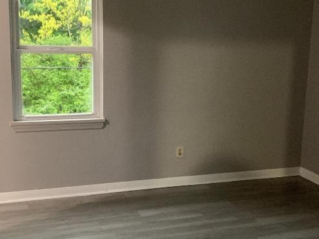 1 Br, 1 bath, Condo 13984 Superior Rd