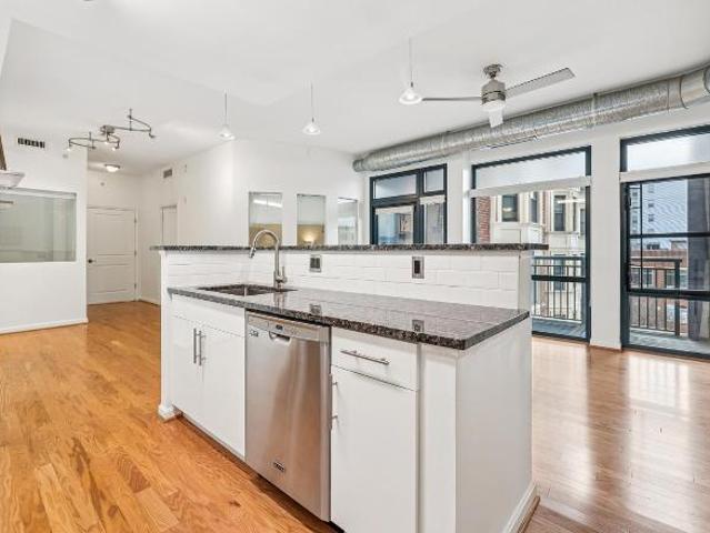 1 Br, 1 bath, Condo 1390 Kenyon St NW