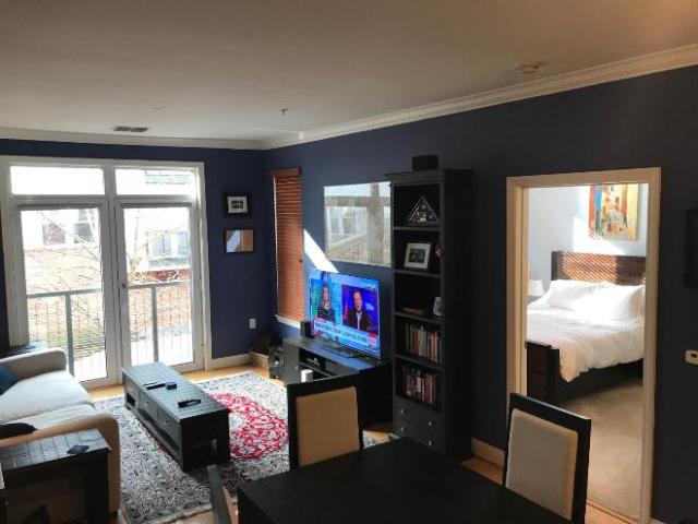 1 Br, 1 bath, Condo 1391 Pennsylvania Ave SE
