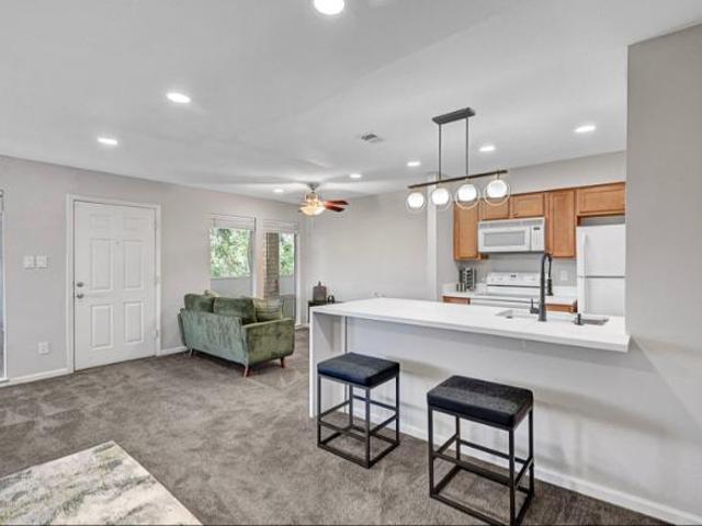 1 Br, 1 bath, Condo 1405 Vegas Valley