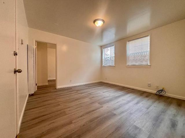 1 Br, 1 bath, Condo 1403 21st Ave #103