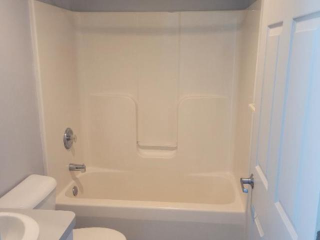 1 Br, 1 bath, Condo 140 Middle Ave